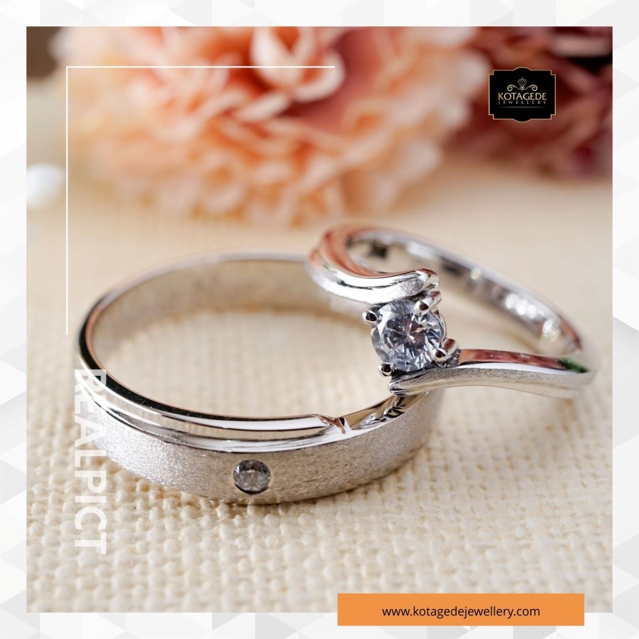 Model cincin tunangan terbaru